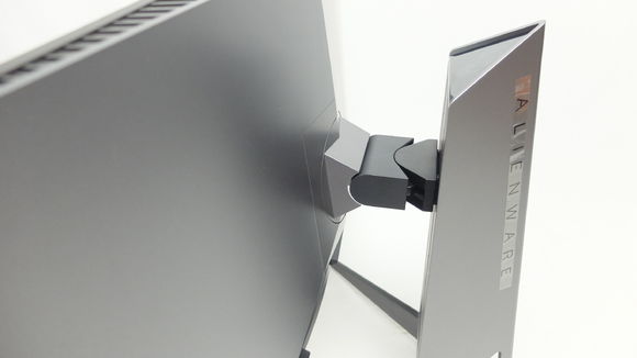 最强信仰-外星人AW2518HF-240HZ电竞显示器详细评测 - 小雪人评测官网