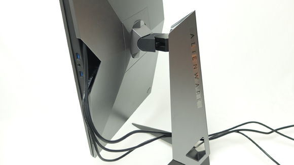 最强信仰-外星人AW2518HF-240HZ电竞显示器详细评测 - 小雪人评测官网