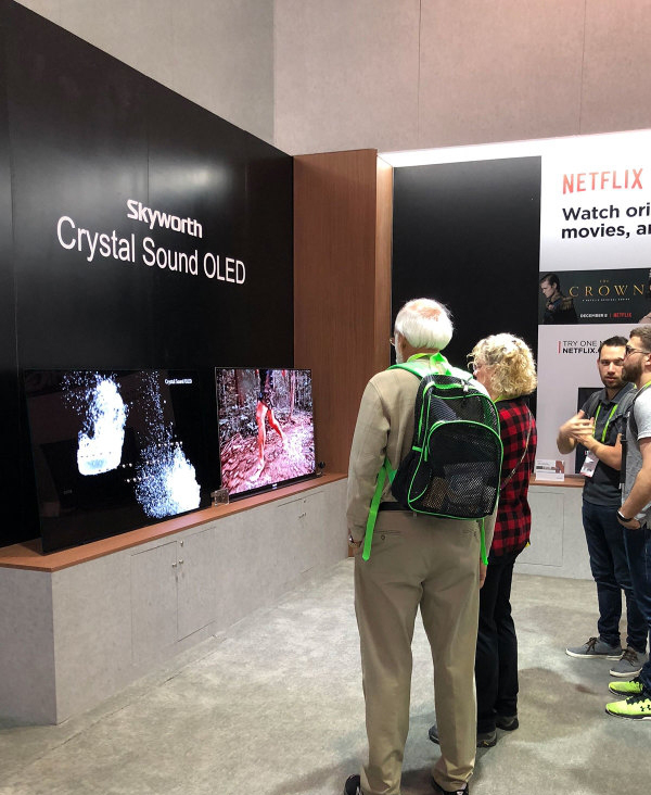 完美音画 创维OLED电视阵容亮相CES2018 - 小雪人评测官网